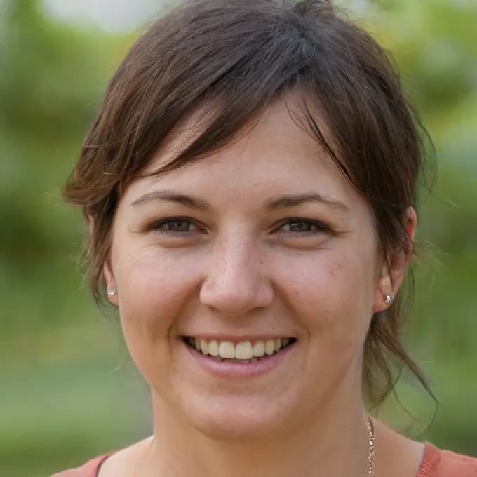 Angela Kerr - J&News